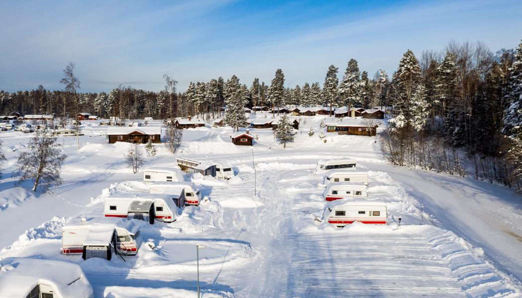 Hemester med husvagn eller husbil under vintern spås öka ...